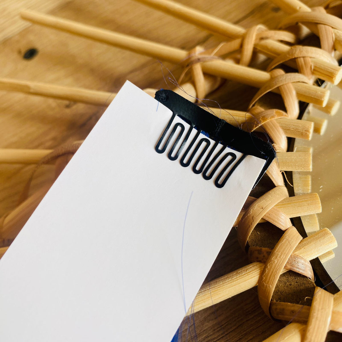 Mechón de cabello color azul rey – aleskha